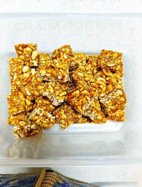 芝麻花生糖怎么做_芝麻花生糖的做法大全-第3张图片-山城妙识 芝麻花生糖怎么做_芝麻花生糖的做法大全-第3张图片-山城妙识