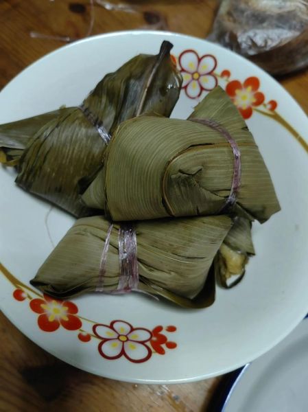 豆沙粽子怎么做_豆沙粽子煮多久才熟-第3张图片-山城妙识 豆沙粽子怎么做_豆沙粽子煮多久才熟-第3张图片-山城妙识