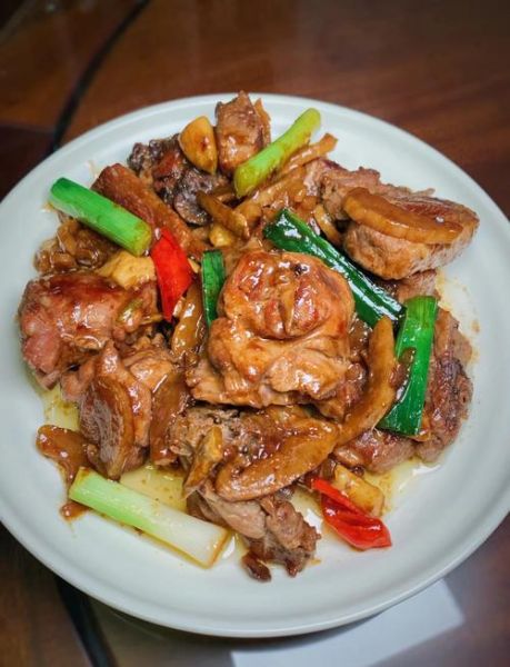 鸭肉炒什么配菜最好吃_鸭肉适合和哪些蔬菜一起炒-第1张图片-山城妙识 鸭肉炒什么配菜最好吃_鸭肉适合和哪些蔬菜一起炒-第1张图片-山城妙识
