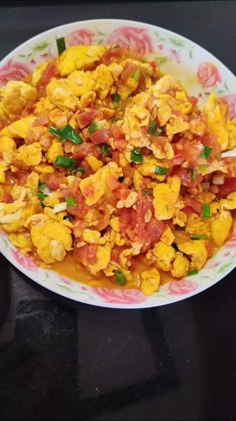 西红柿单独炒怎么炒_西红柿单独炒需要焯水吗-第3张图片-山城妙识 西红柿单独炒怎么炒_西红柿单独炒需要焯水吗-第3张图片-山城妙识