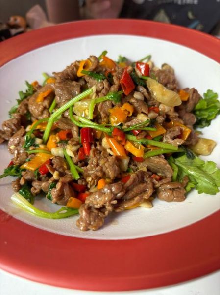 牛肉怎么炒才嫩_大厨不外传的腌制技巧-第1张图片-山城妙识 牛肉怎么炒才嫩_大厨不外传的腌制技巧-第1张图片-山城妙识