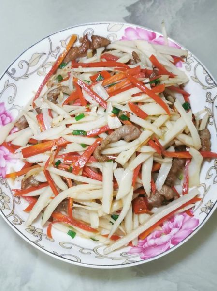 胡萝卜怎么炒好吃_家常胡萝卜丝做法-第3张图片-山城妙识 胡萝卜怎么炒好吃_家常胡萝卜丝做法-第3张图片-山城妙识