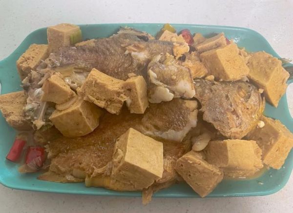 黄花鱼炖豆腐怎么做_黄花鱼炖豆腐的家常做法-第3张图片-山城妙识
