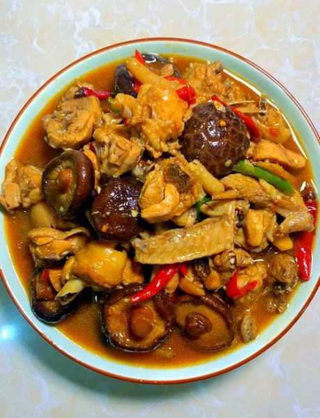 鸡肉炖蘑菇要炖多久_炖多久才入味-第1张图片-山城妙识 鸡肉炖蘑菇要炖多久_炖多久才入味-第1张图片-山城妙识