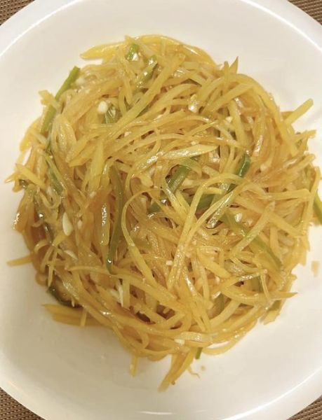 青椒土豆丝怎么做才脆_为什么土豆丝炒出来不脆-第1张图片-山城妙识 青椒土豆丝怎么做才脆_为什么土豆丝炒出来不脆-第1张图片-山城妙识