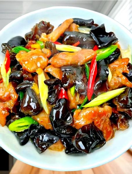 木耳炒肉隔夜能吃吗_木耳炒肉第二天还能吃吗-第1张图片-山城妙识 木耳炒肉隔夜能吃吗_木耳炒肉第二天还能吃吗-第1张图片-山城妙识
