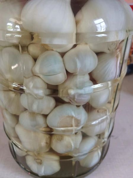 醋泡大蒜为什么会变绿_变绿后还能不能吃-第1张图片-山城妙识 醋泡大蒜为什么会变绿_变绿后还能不能吃-第1张图片-山城妙识