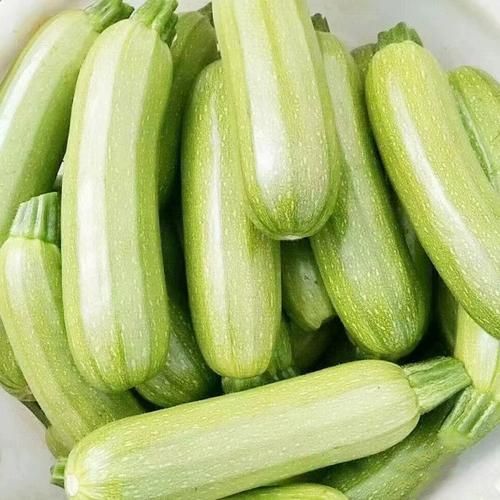 翠玉瓜怎么炒好吃_翠玉瓜和西葫芦的区别-第1张图片-山城妙识 翠玉瓜怎么炒好吃_翠玉瓜和西葫芦的区别-第1张图片-山城妙识