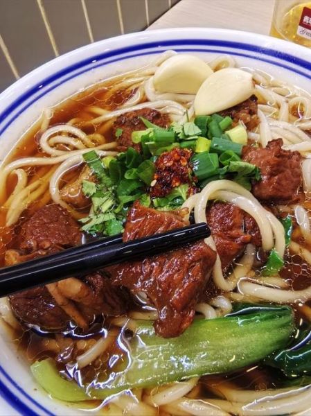 牛肉面怎么做才好吃又香_牛肉怎么炖才软烂不柴-第2张图片-山城妙识 牛肉面怎么做才好吃又香_牛肉怎么炖才软烂不柴-第2张图片-山城妙识