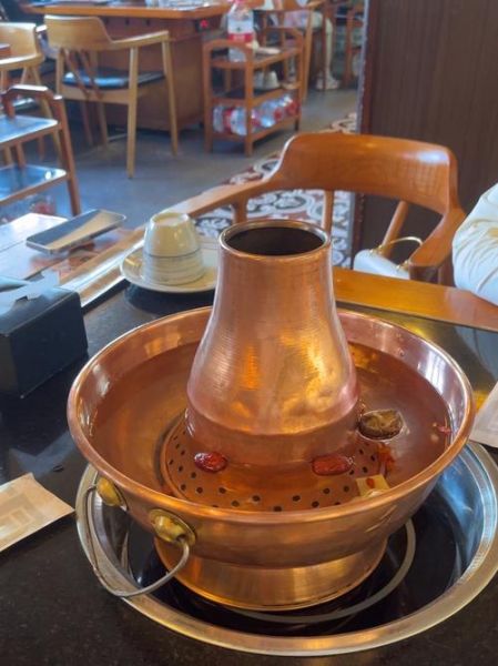 老北京火锅哪里正宗_老北京铜锅涮肉怎么做-第3张图片-山城妙识 老北京火锅哪里正宗_老北京铜锅涮肉怎么做-第3张图片-山城妙识