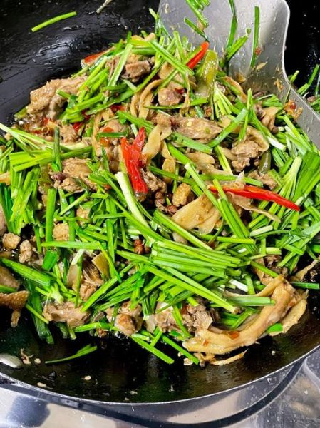 鸭肉与什么搭配炒最好_鸭肉炒什么配菜最香-第1张图片-山城妙识 鸭肉与什么搭配炒最好_鸭肉炒什么配菜最香-第1张图片-山城妙识