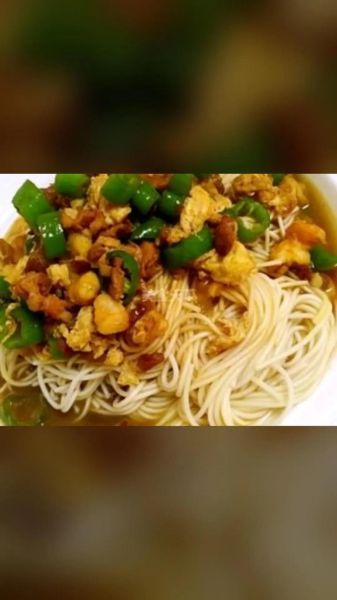 青椒鸡蛋盖浇面怎么做_青椒鸡蛋盖浇面热量高吗-第3张图片-山城妙识 青椒鸡蛋盖浇面怎么做_青椒鸡蛋盖浇面热量高吗-第3张图片-山城妙识