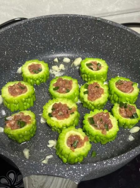 苦瓜酿肉蒸多久才熟_苦瓜酿肉要蒸多长时间-第2张图片-山城妙识