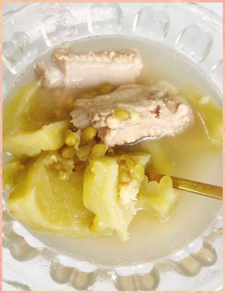 苦瓜炖汤怎么做_苦瓜炖汤食谱大全-第1张图片-山城妙识 苦瓜炖汤怎么做_苦瓜炖汤食谱大全-第1张图片-山城妙识