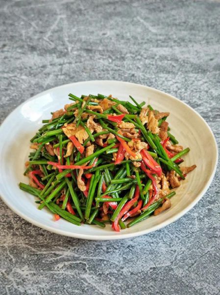 素炒韭菜花怎么做_韭菜花炒几分钟才熟-第2张图片-山城妙识 素炒韭菜花怎么做_韭菜花炒几分钟才熟-第2张图片-山城妙识