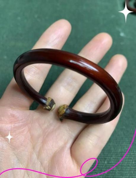 鸡血藤手镯多少钱_如何辨别真假-第1张图片-山城妙识