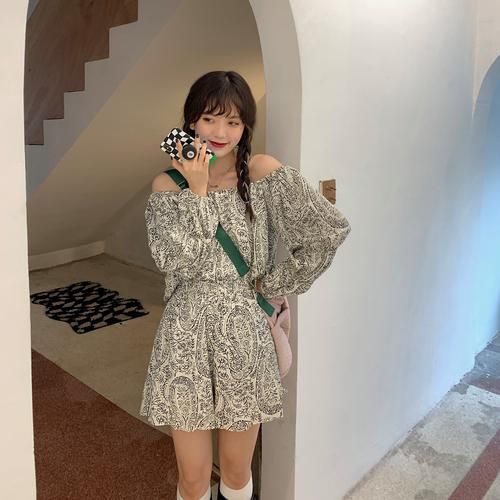 腰果花衣服怎么搭配_腰果花衣服适合什么场合-第2张图片-山城妙识 腰果花衣服怎么搭配_腰果花衣服适合什么场合-第2张图片-山城妙识