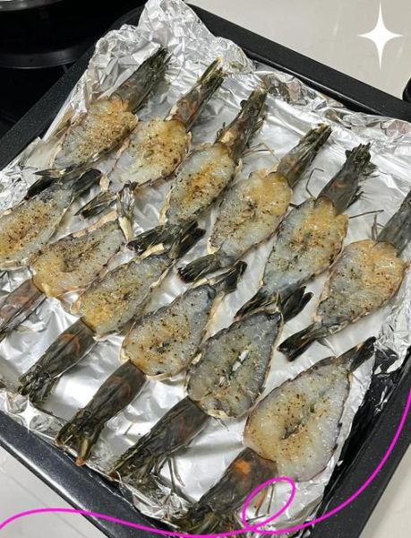 芝士烤大虾怎么做_芝士烤大虾用哪种芝士-第1张图片-山城妙识 芝士烤大虾怎么做_芝士烤大虾用哪种芝士-第1张图片-山城妙识