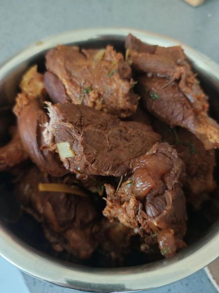 卤牛腱子肉多长时间_卤牛腱子肉要多久才软烂-第3张图片-山城妙识 卤牛腱子肉多长时间_卤牛腱子肉要多久才软烂-第3张图片-山城妙识