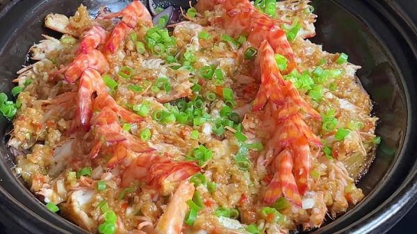 蒜蓉开边虾怎么做好吃_蒜蓉开边虾的做法大全窍门-第1张图片-山城妙识 蒜蓉开边虾怎么做好吃_蒜蓉开边虾的做法大全窍门-第1张图片-山城妙识