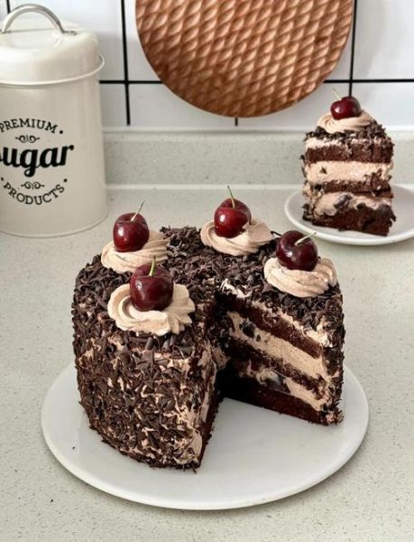 黑森林蛋糕胚怎么做_黑森林蛋糕胚配方比例-第1张图片-山城妙识 黑森林蛋糕胚怎么做_黑森林蛋糕胚配方比例-第1张图片-山城妙识