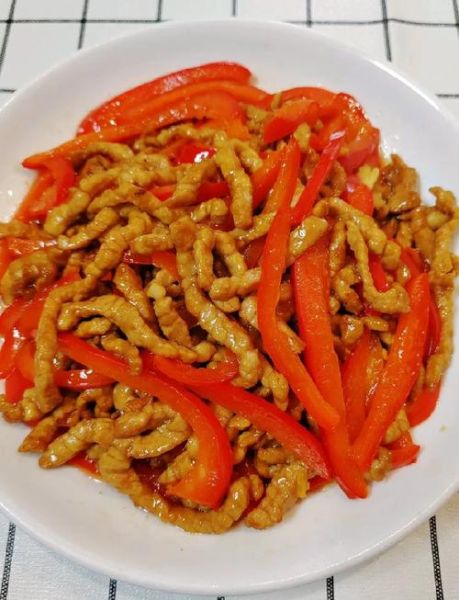 辣椒炒肉丝最正宗的做法_怎么炒才香辣入味-第1张图片-山城妙识 辣椒炒肉丝最正宗的做法_怎么炒才香辣入味-第1张图片-山城妙识