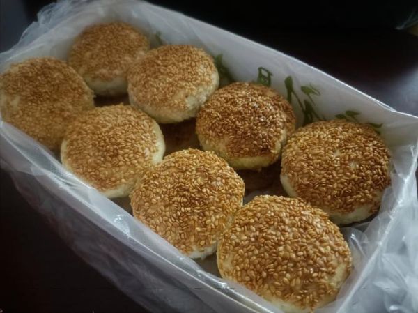 黄桥烧饼是哪个地方的_正宗产地在哪里-第1张图片-山城妙识 黄桥烧饼是哪个地方的_正宗产地在哪里-第1张图片-山城妙识