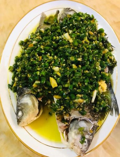 剁椒凉拌鲫鱼怎么做_剁椒凉拌鲫鱼正宗做法-第2张图片-山城妙识 剁椒凉拌鲫鱼怎么做_剁椒凉拌鲫鱼正宗做法-第2张图片-山城妙识