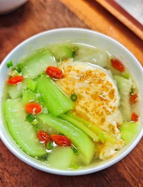 鸡蛋苦瓜汤怎么做_苦瓜汤去苦味的技巧-第3张图片-山城妙识 鸡蛋苦瓜汤怎么做_苦瓜汤去苦味的技巧-第3张图片-山城妙识