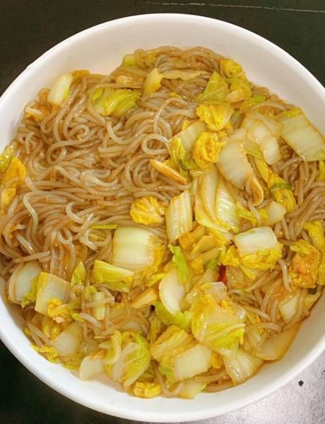 小白菜炖粉条怎么做好吃_小白菜炖粉条的家常做法-第1张图片-山城妙识