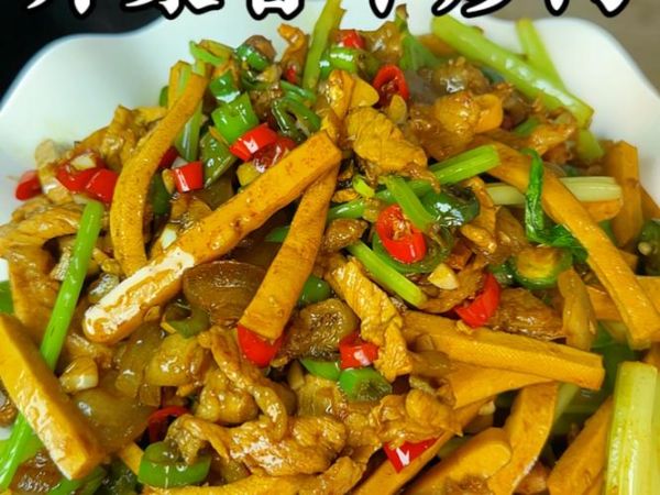 芹菜干子肉丝怎么炒_芹菜干子肉丝热量高吗-第1张图片-山城妙识