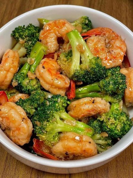 虾仁炒西兰花有毒吗_中毒真相-第1张图片-山城妙识