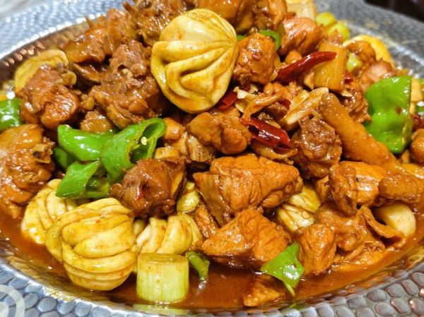 家常大盘鸡怎么做才好吃_大盘鸡制作技巧有哪些-第1张图片-山城妙识 家常大盘鸡怎么做才好吃_大盘鸡制作技巧有哪些-第1张图片-山城妙识