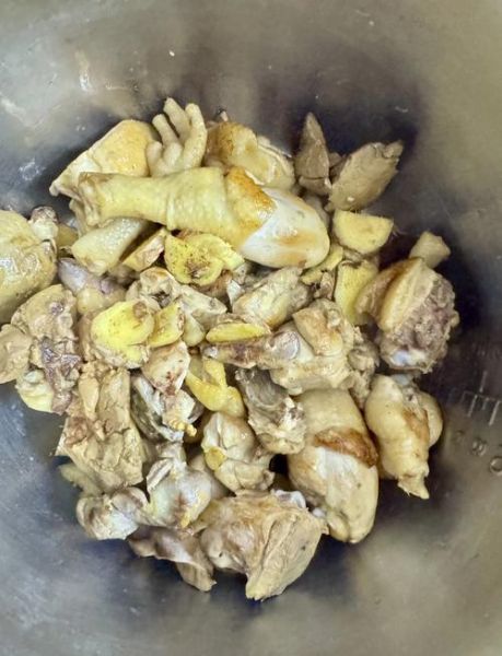 高压锅炖鸡汤多久_高压锅鸡汤炖多久最嫩-第1张图片-山城妙识 高压锅炖鸡汤多久_高压锅鸡汤炖多久最嫩-第1张图片-山城妙识