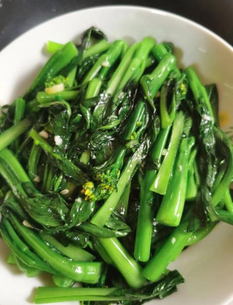 蒜蓉菜心怎么炒好吃又简单_蒜蓉菜心做法窍门-第1张图片-山城妙识 蒜蓉菜心怎么炒好吃又简单_蒜蓉菜心做法窍门-第1张图片-山城妙识