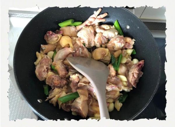 红烧鸡块怎么烧好吃窍门_红烧鸡块怎么上色又嫩-第3张图片-山城妙识 红烧鸡块怎么烧好吃窍门_红烧鸡块怎么上色又嫩-第3张图片-山城妙识