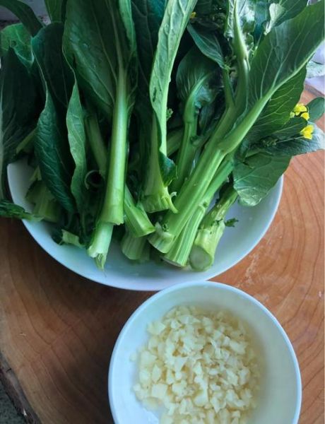 蒜蓉菜心怎么炒好吃又简单_蒜蓉菜心做法窍门-第2张图片-山城妙识 蒜蓉菜心怎么炒好吃又简单_蒜蓉菜心做法窍门-第2张图片-山城妙识