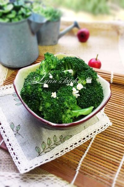 蒜茸西兰花怎么做_蒜茸西兰花热量高吗-第1张图片-山城妙识 蒜茸西兰花怎么做_蒜茸西兰花热量高吗-第1张图片-山城妙识