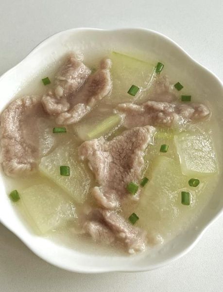 冬瓜瘦肉汤怎么做好喝_冬瓜瘦肉汤的做法窍门-第1张图片-山城妙识