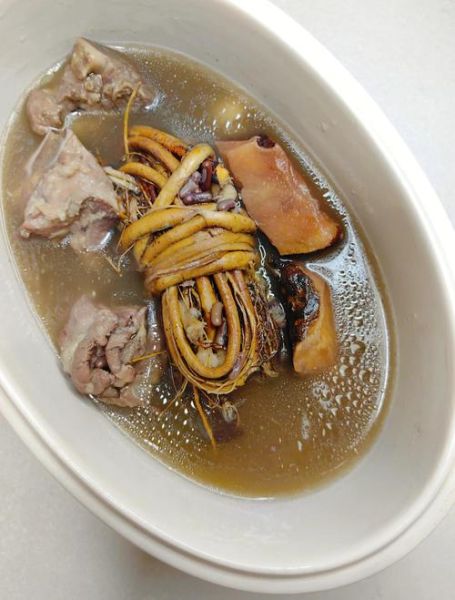 五指毛桃煲什么汤好喝_五指毛桃煲汤最佳搭配-第2张图片-山城妙识 五指毛桃煲什么汤好喝_五指毛桃煲汤最佳搭配-第2张图片-山城妙识