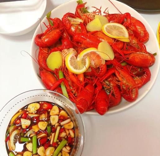 龙虾怎么清洗_清蒸龙虾怎么做-第2张图片-山城妙识