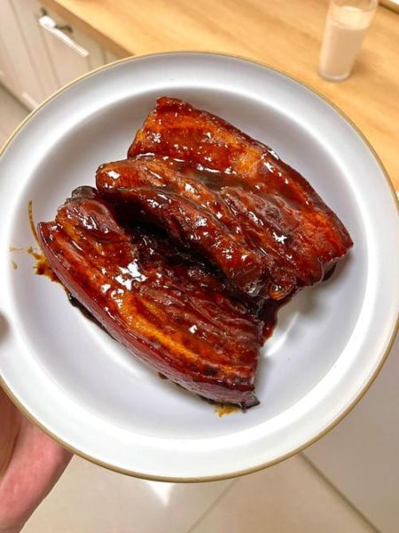 家庭自制叉烧肉的做法_叉烧肉怎么腌制才入味-第1张图片-山城妙识 家庭自制叉烧肉的做法_叉烧肉怎么腌制才入味-第1张图片-山城妙识