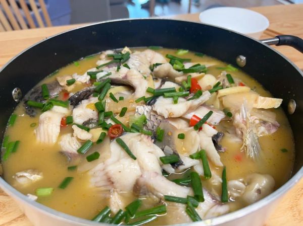 家常草鱼火锅怎么做_草鱼火锅简单做法-第1张图片-山城妙识