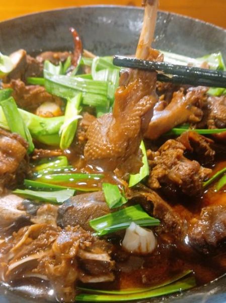 鸭子火锅怎么做_鸭子火锅家常做法-第1张图片-山城妙识