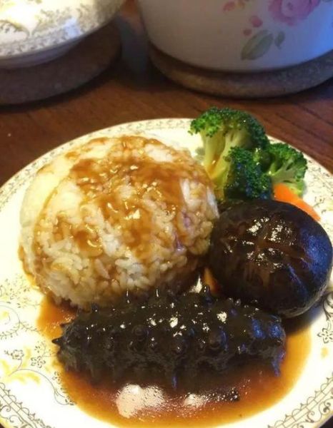 鲍汁海参捞饭怎么做_海参如何不腥又弹牙-第3张图片-山城妙识