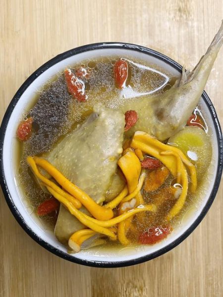 补血补气喝什么最好_女人气血不足喝什么汤-第1张图片-山城妙识