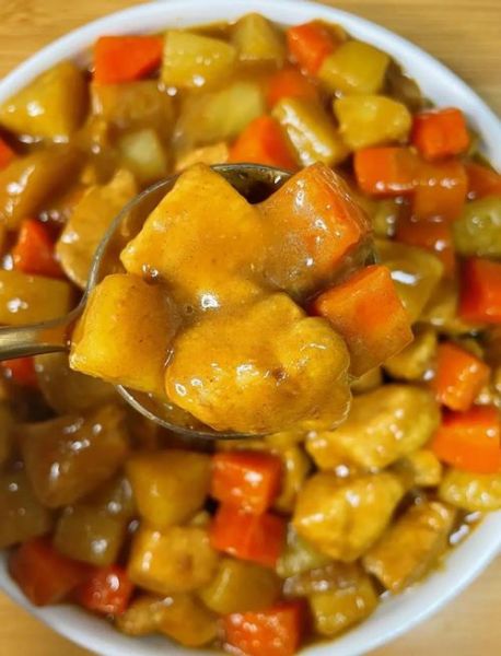 土豆咖喱鸡块怎么做_咖喱鸡块土豆比例多少-第2张图片-山城妙识