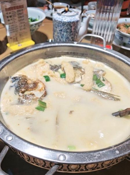 鱼头可以煲什么汤_鱼头煲汤配什么食材最鲜-第2张图片-山城妙识 鱼头可以煲什么汤_鱼头煲汤配什么食材最鲜-第2张图片-山城妙识