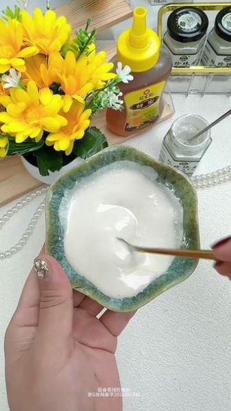 鸡蛋清敷脸多久清洗_鸡蛋清敷脸的正确时间-第2张图片-山城妙识