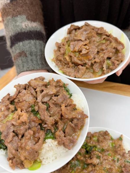 蚝油牛肉盖浇饭怎么做_蚝油牛肉盖浇饭热量高吗-第3张图片-山城妙识 蚝油牛肉盖浇饭怎么做_蚝油牛肉盖浇饭热量高吗-第3张图片-山城妙识
